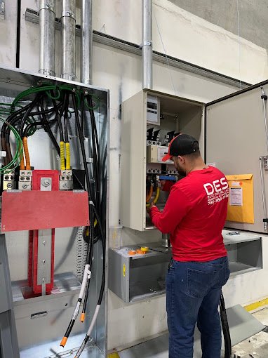 Commercial Electrical Services | Des Electrical